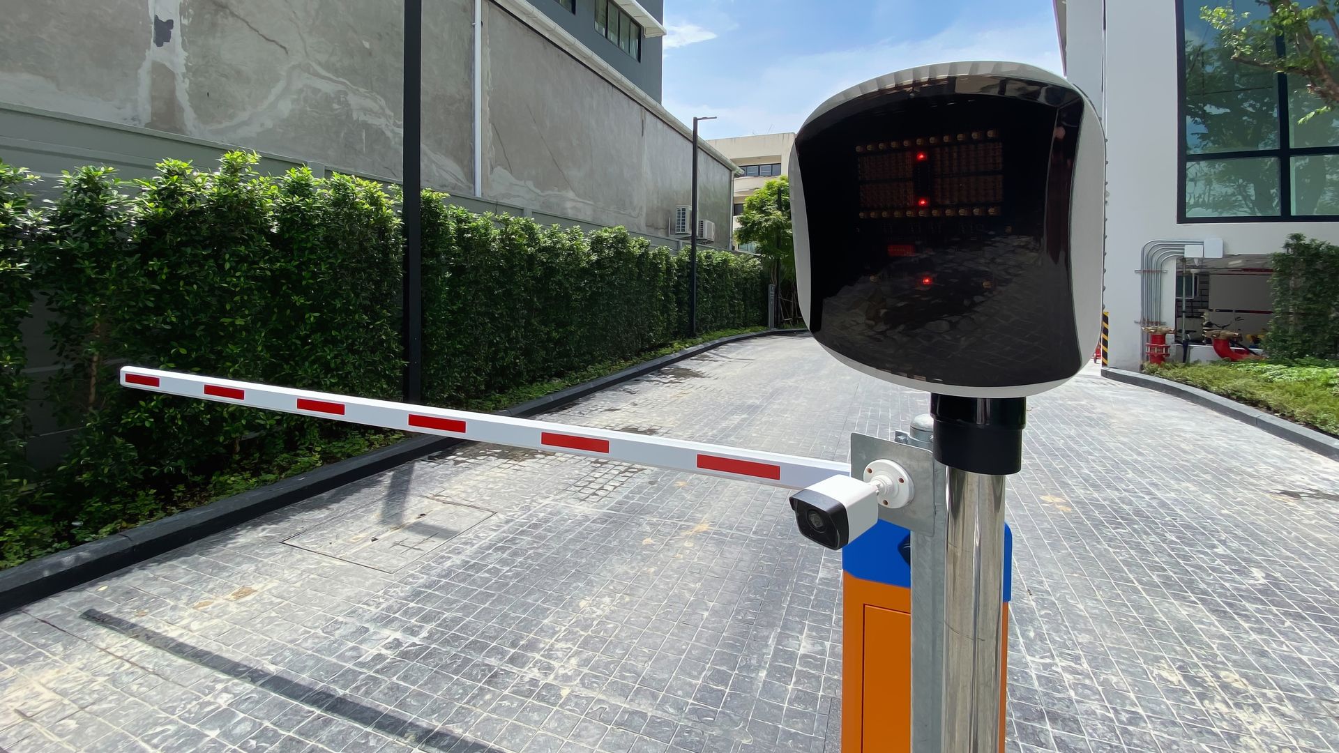 Gate Barrier System Services | Almoosa Tech Solutions